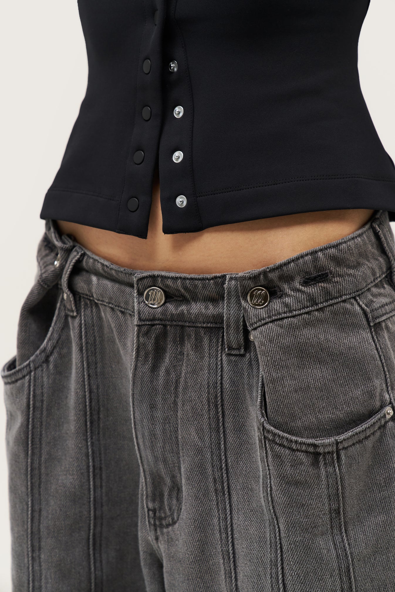 Seam Detail Boyfriend Jeans - Grey – Maebe